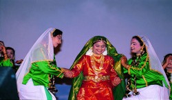 Oppana Traditional Dance of Kerala - Oppana Muslim Dance Wedding Dance ...