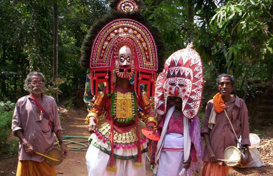 Pootham Kali Dance Kerala - Pootham Kali Traditional Art Form